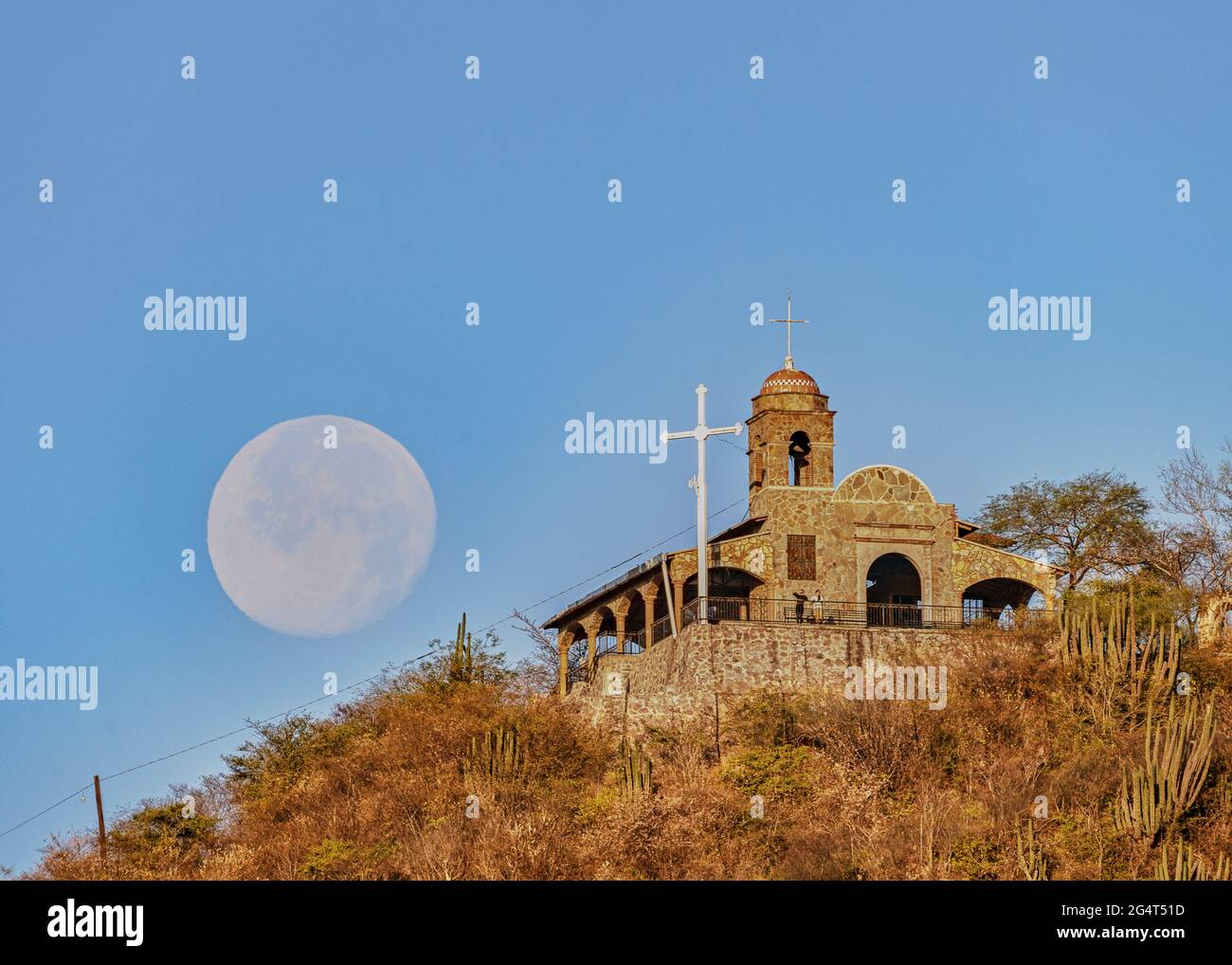 Open air peace chapel hi-res stock photography and images - Alamy