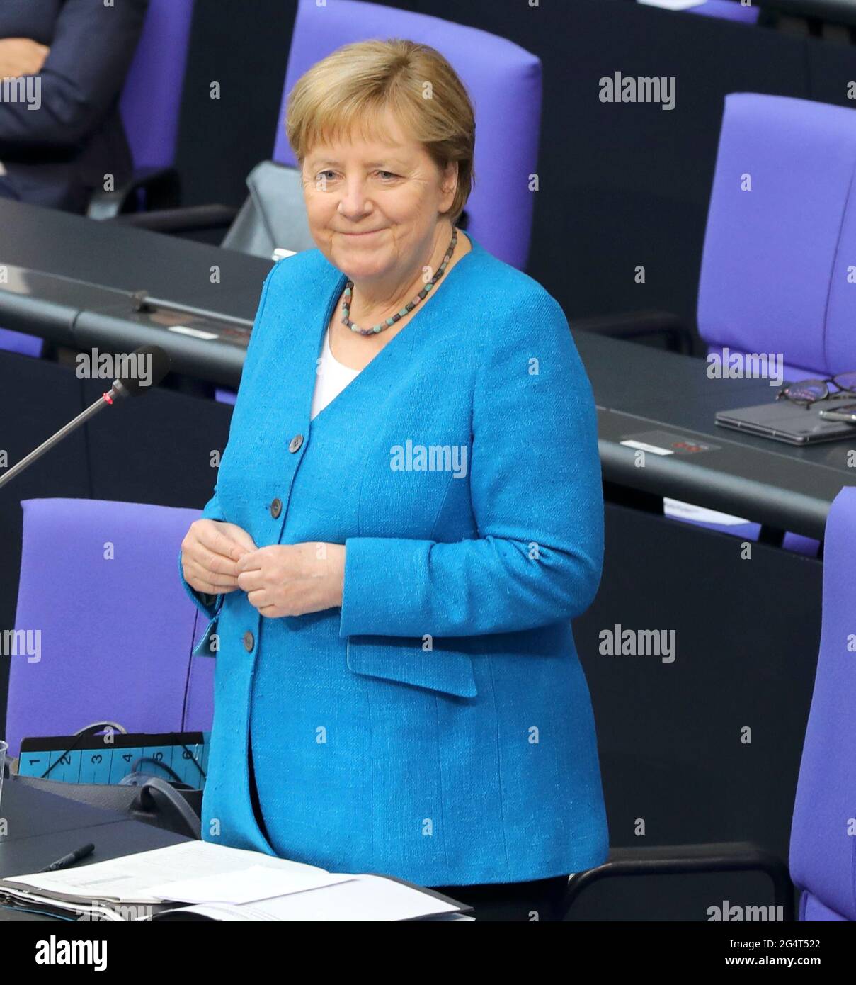 Angela merkel 2005 hi-res stock photography and images - Alamy