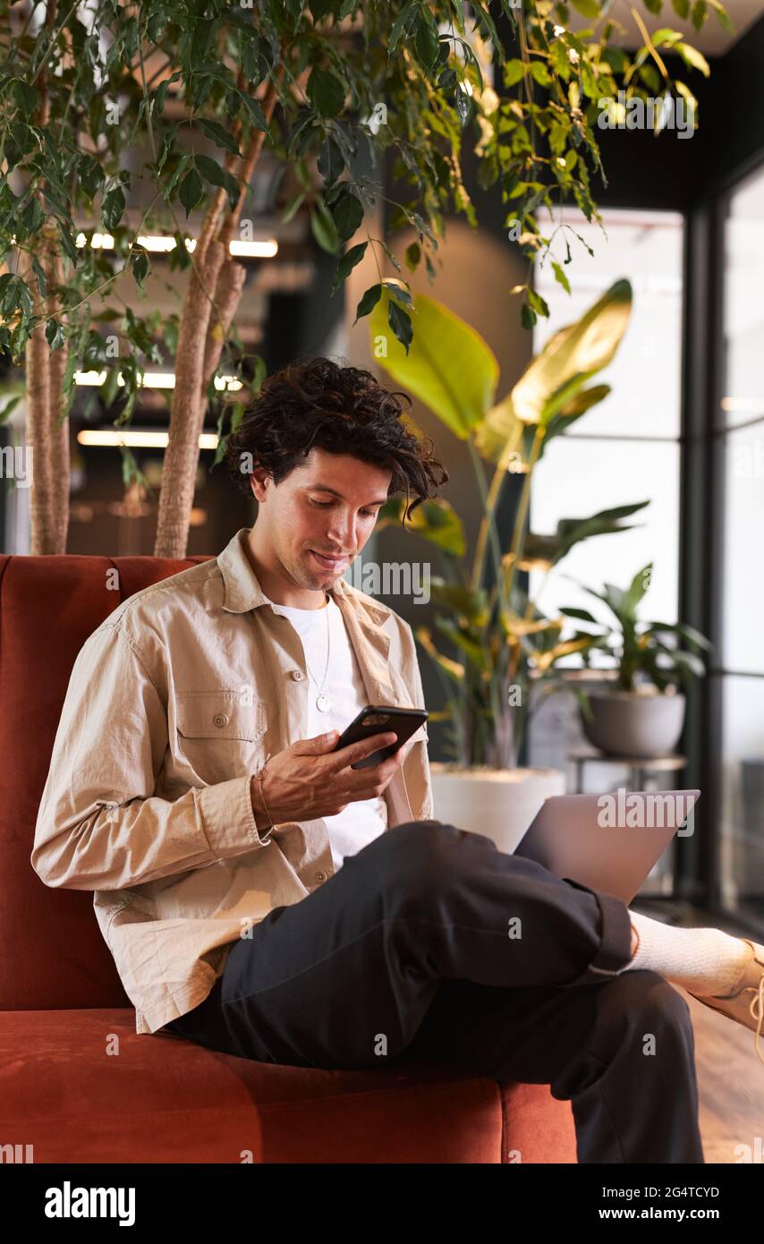 Casually seating hi-res stock photography and images - Alamy