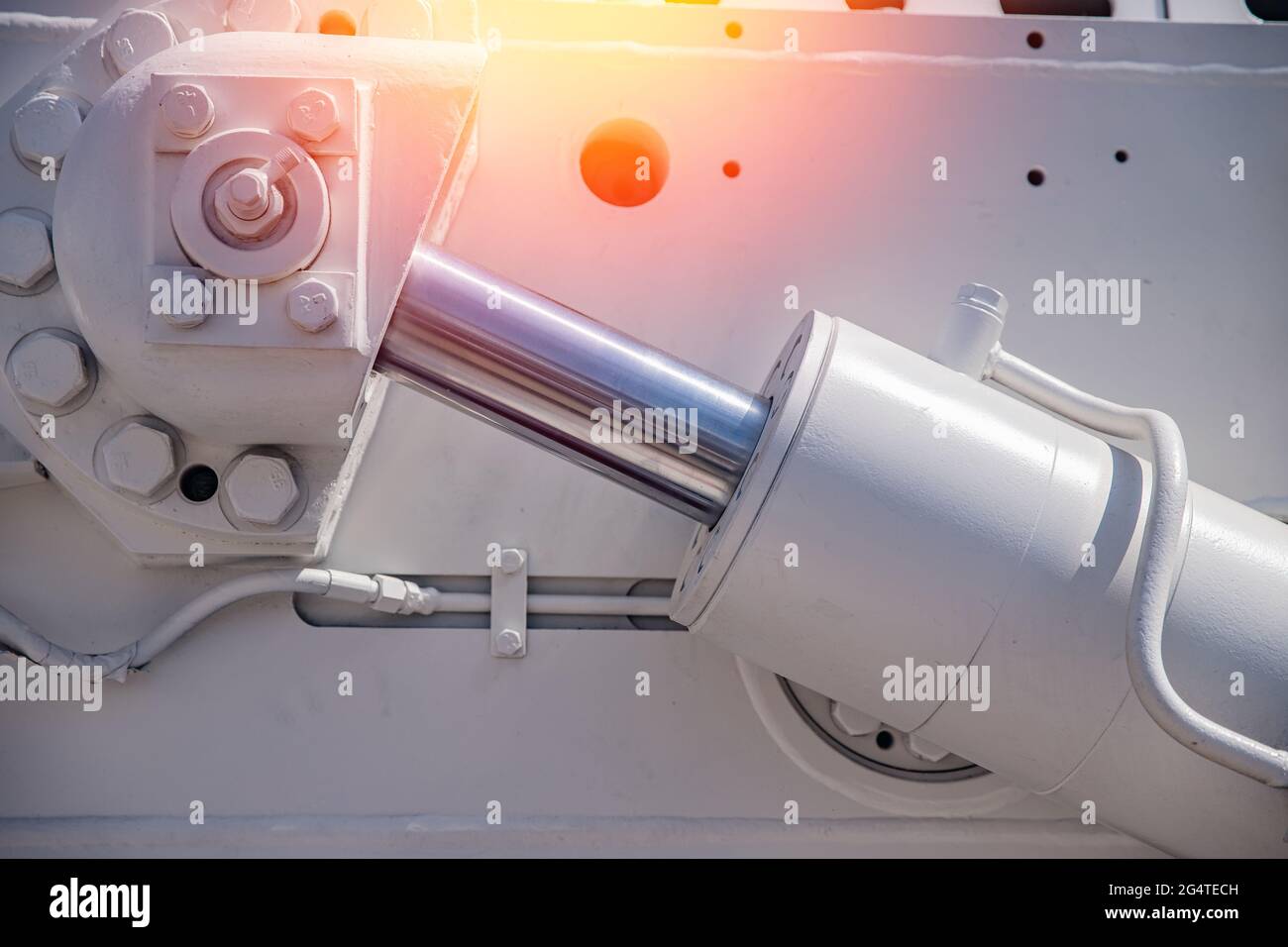 Pneumatic cylinder hi-res stock photography and images - Alamy