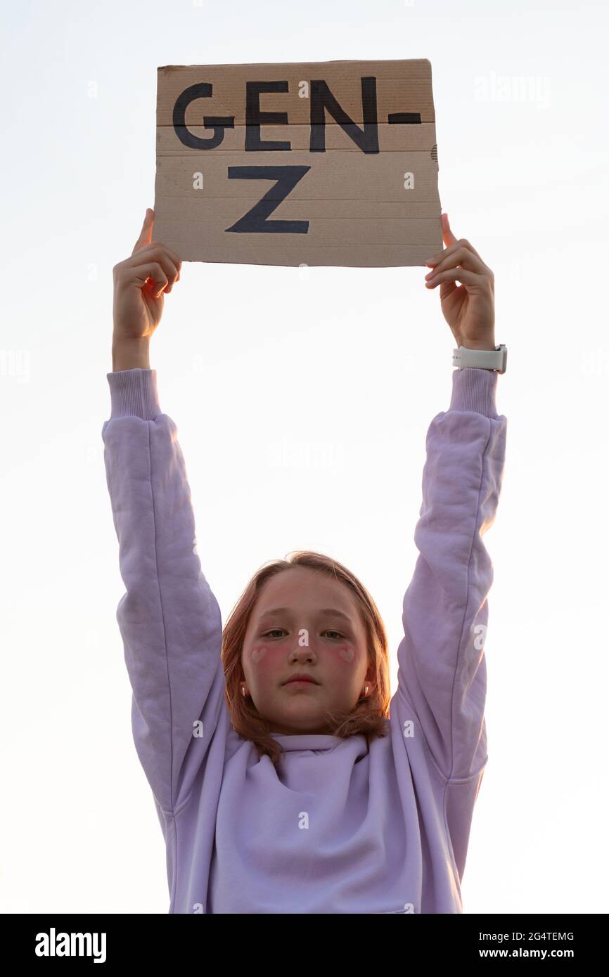 Vertical gen z hi-res stock photography and images - Alamy