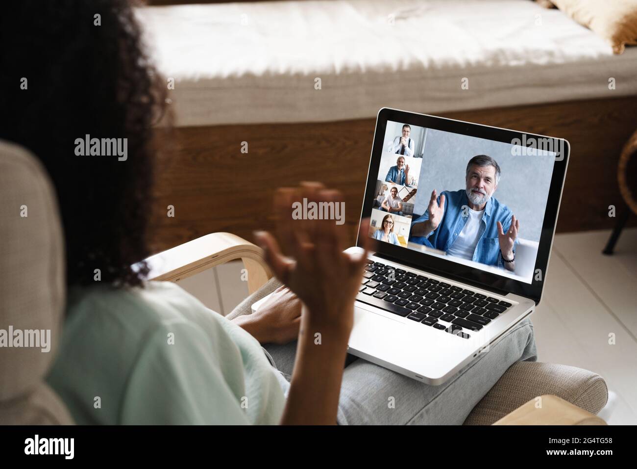 Zoom screen laptop faces hi-res stock photography and images - Alamy