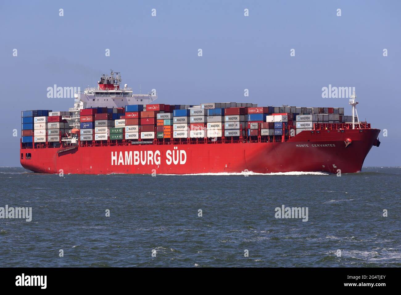 The Brussels Express container ship will be unloaded in the port of ...