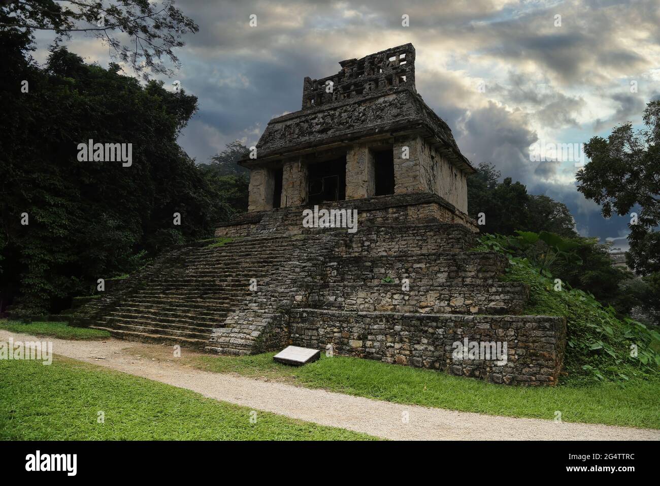 The Temple del Sol in Palenque, Mexico Stock Photo - Alamy