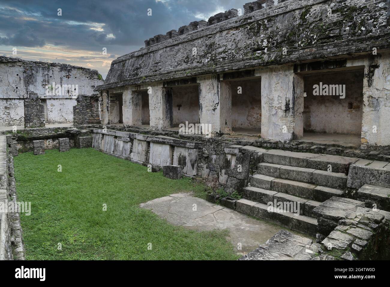 The Palace of Palenque, Mexico Stock Photo - Alamy