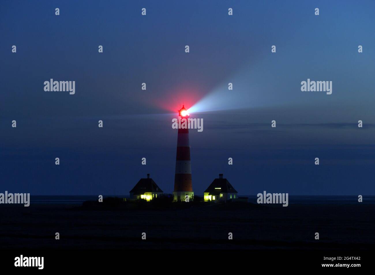 Lighthouse beam hi-res stock photography and images - Alamy