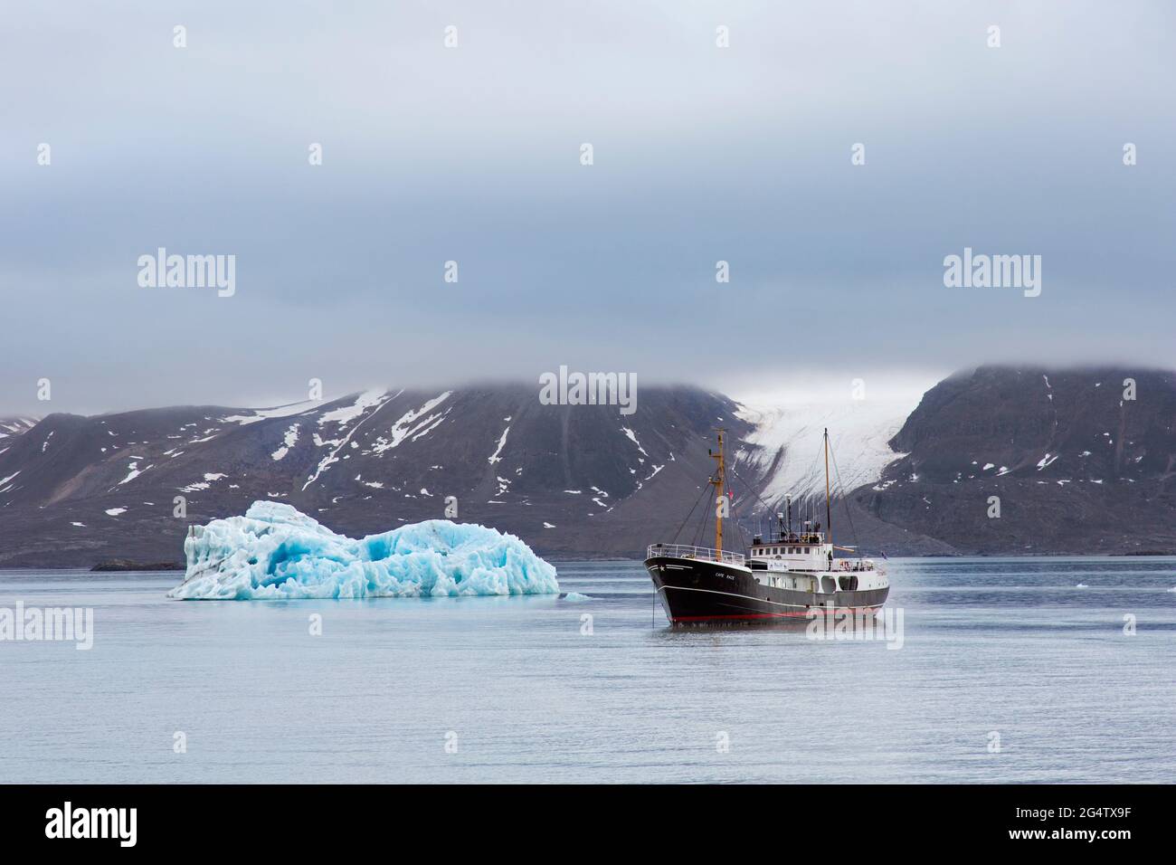 Arctic expedition ship MS Cape Race visiting Monacobreen, glacier in ...