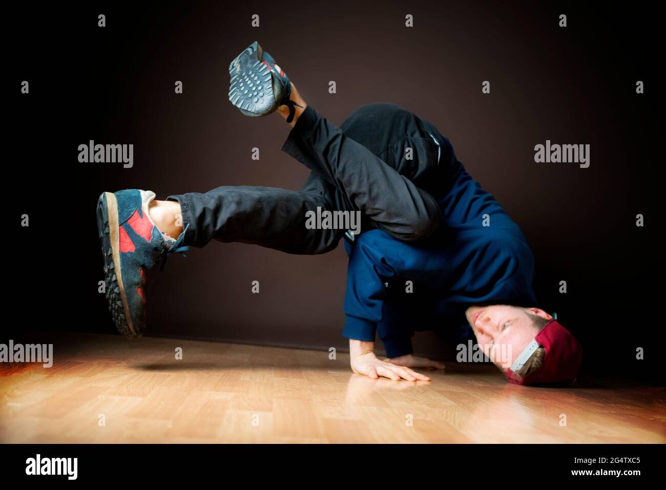 Pike Freeze Bboy
