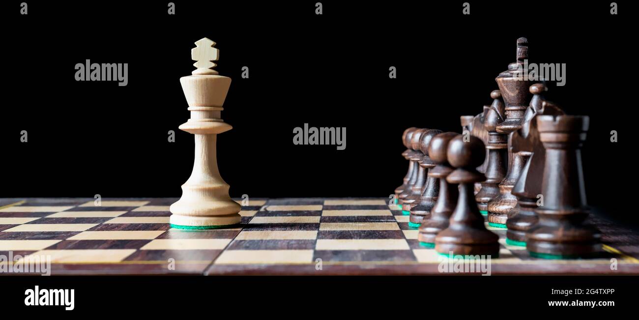 Chess formation hi-res stock photography and images - Alamy