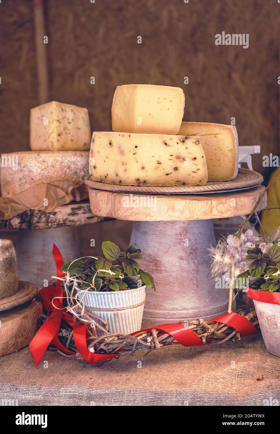 Rustic cheese display hi-res stock photography and images - Alamy