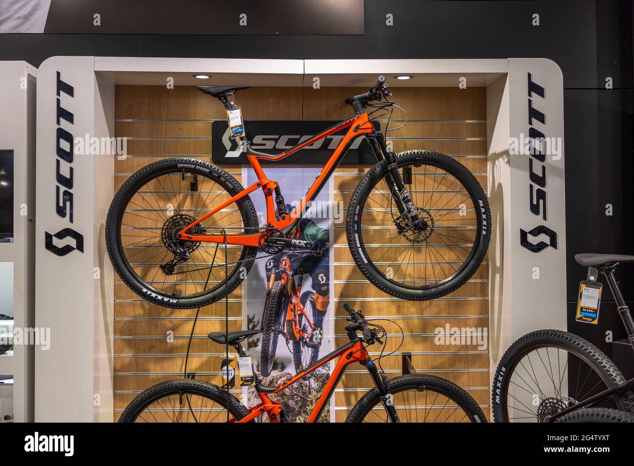 Bike store interior hi-res stock photography and images - Alamy
