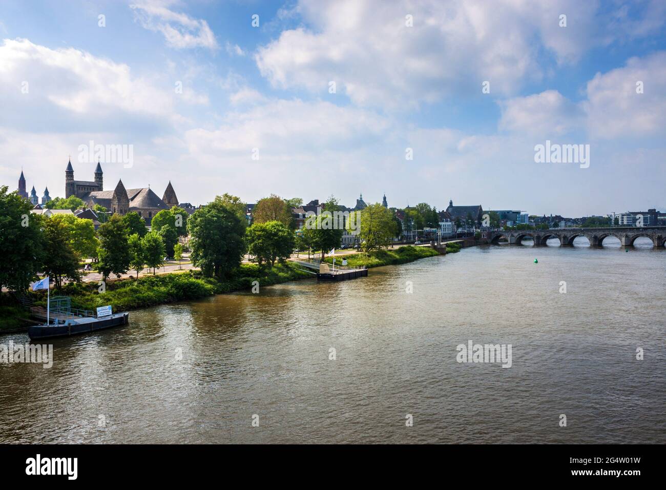 Maastricht servatius bridge hi-res stock photography and images - Alamy