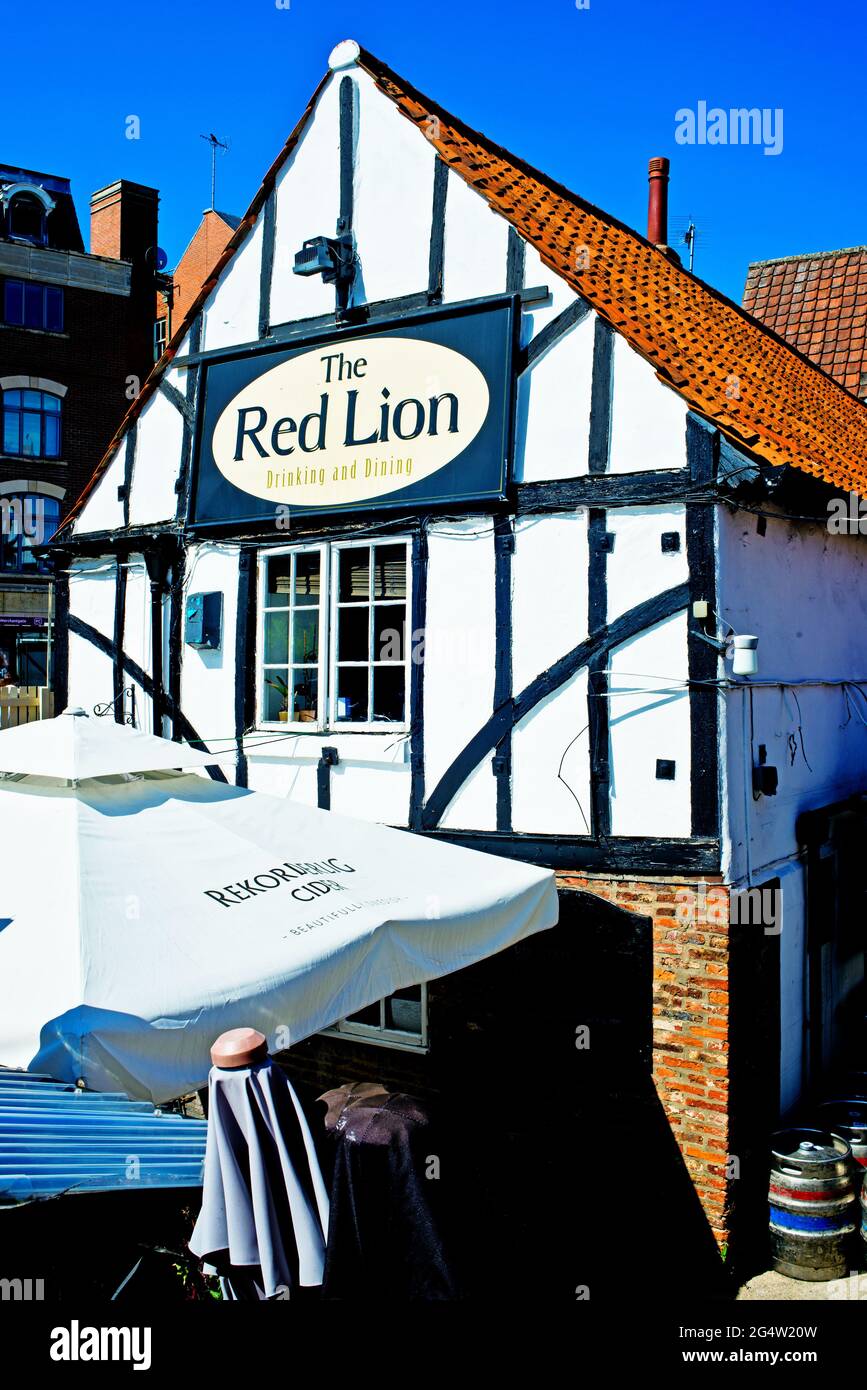 The Red Lion, Merchantgate, York, England Stock Photo - Alamy