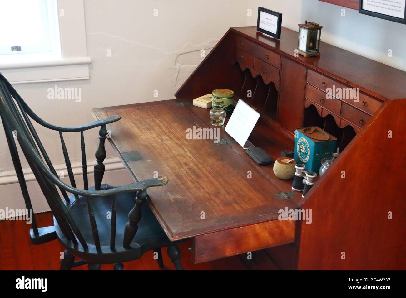 Light house keepers desk - Montauk NY Stock Photo - Alamy