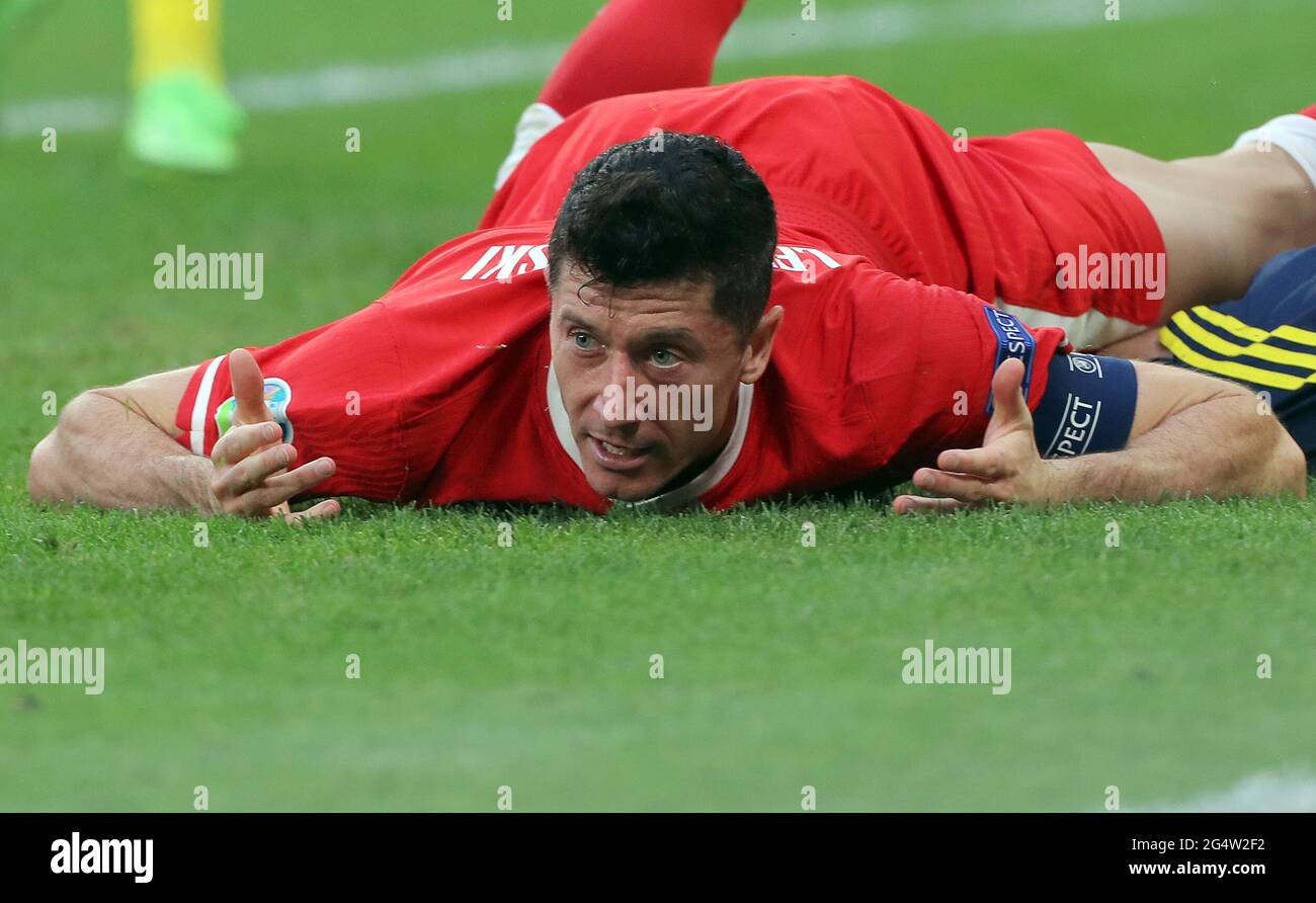 Uefa euro 2020 group lewandowski hi-res stock photography and images ...