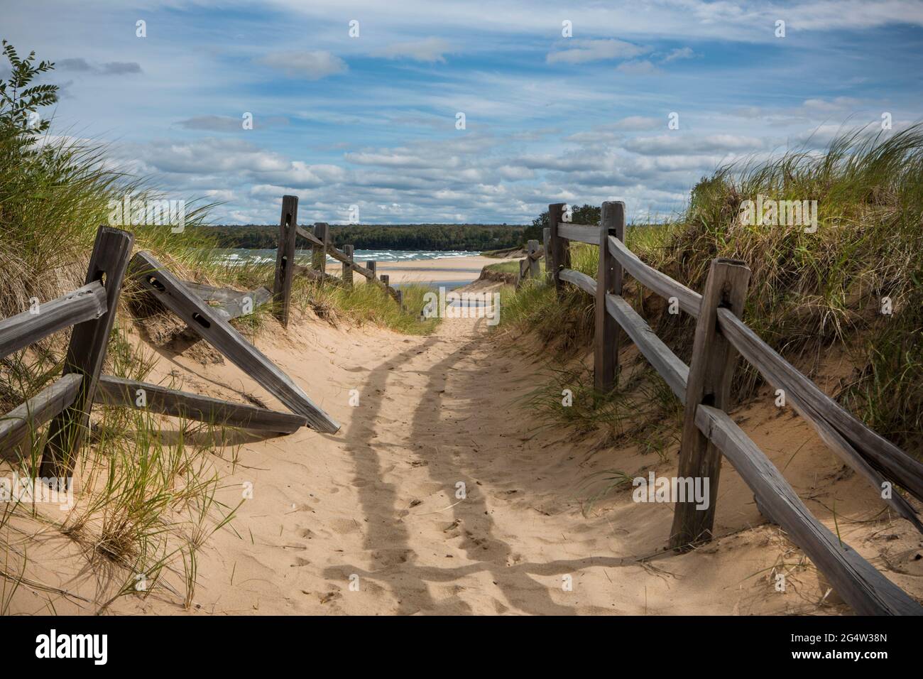 Au train hi-res stock photography and images - Alamy