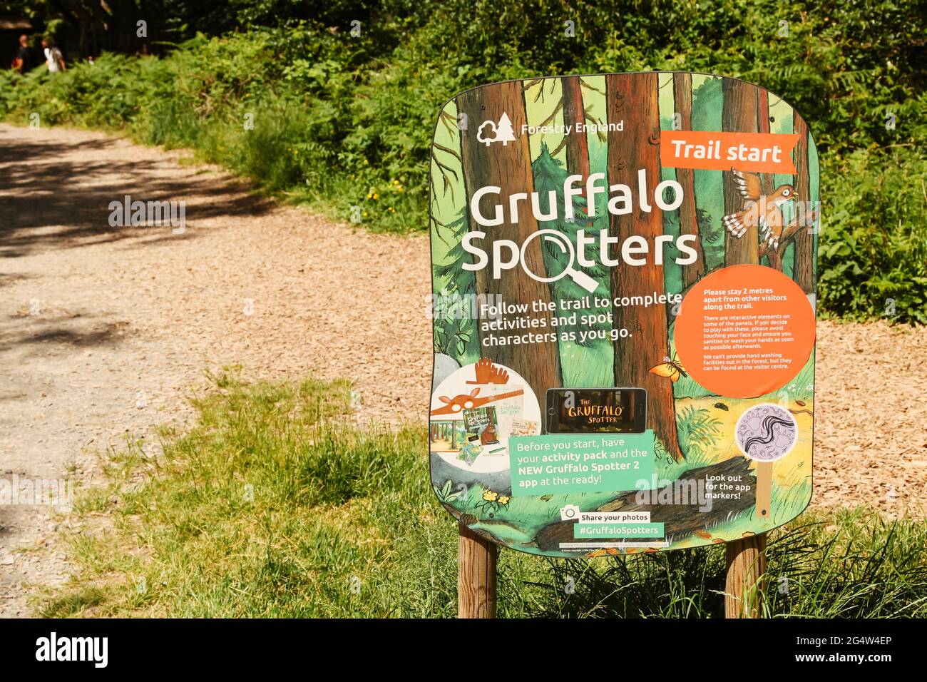 Gruffalo illustrated sign hi-res stock photography and images - Alamy