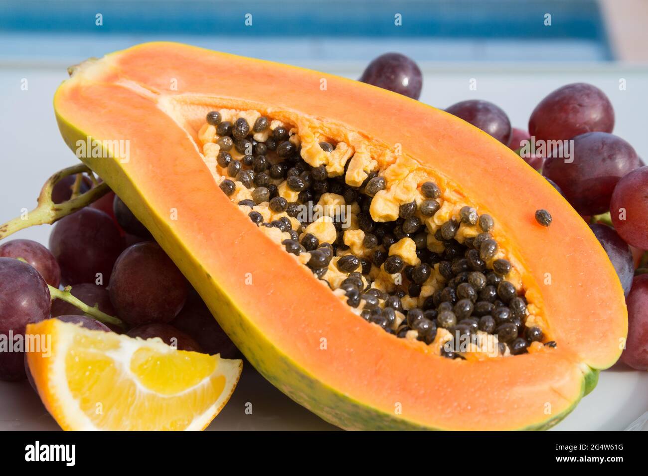 Papaya fruit close up hi-res stock photography and images - Alamy