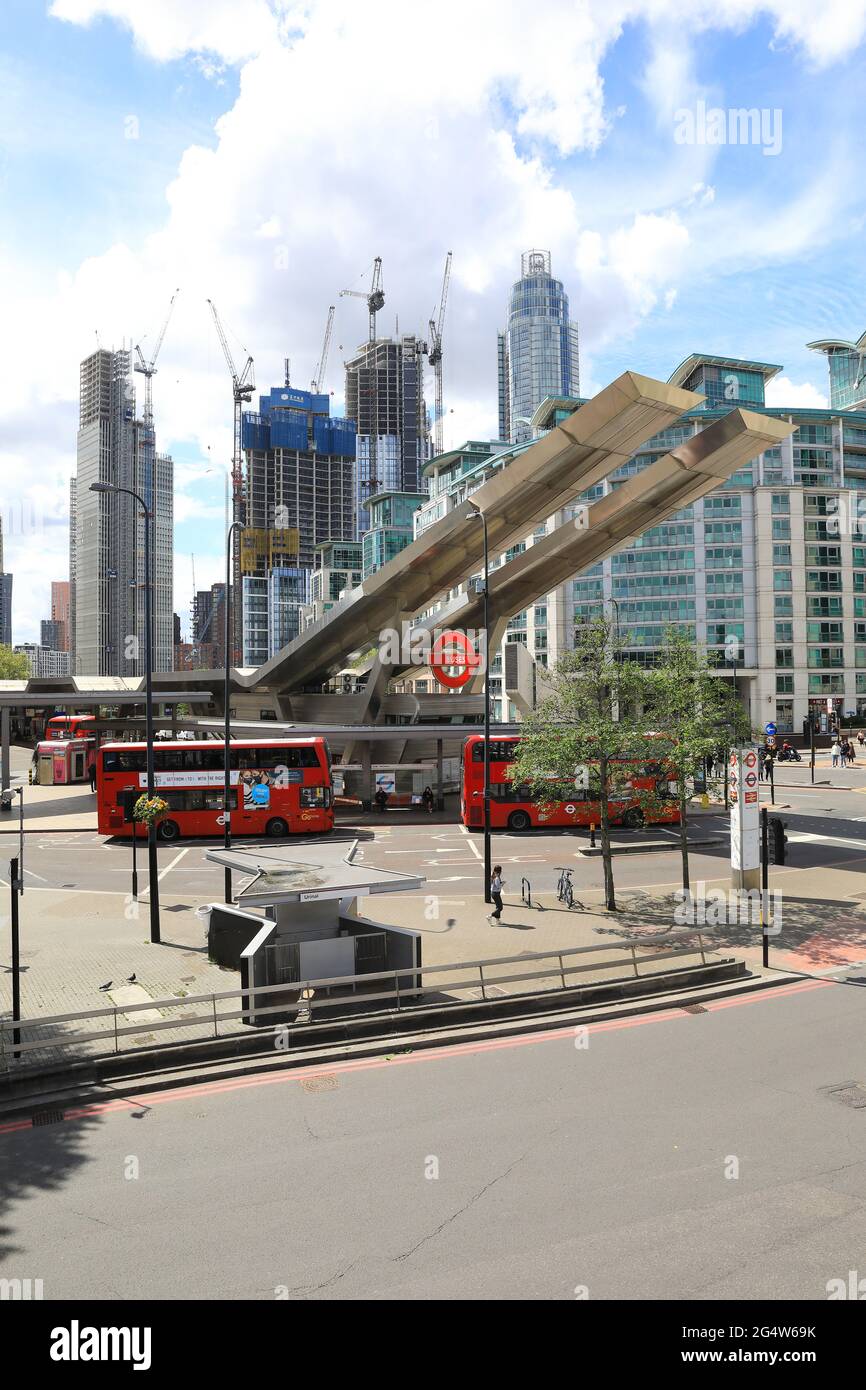 Vauxhall, an interchange station for Network Rail, London Underground ...