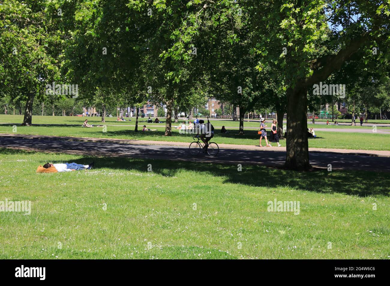 Multicultural london english hi-res stock photography and images - Alamy
