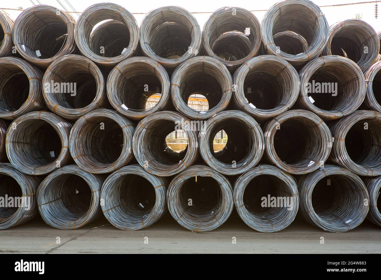 Steel pipe storage hi-res stock photography and images - Alamy
