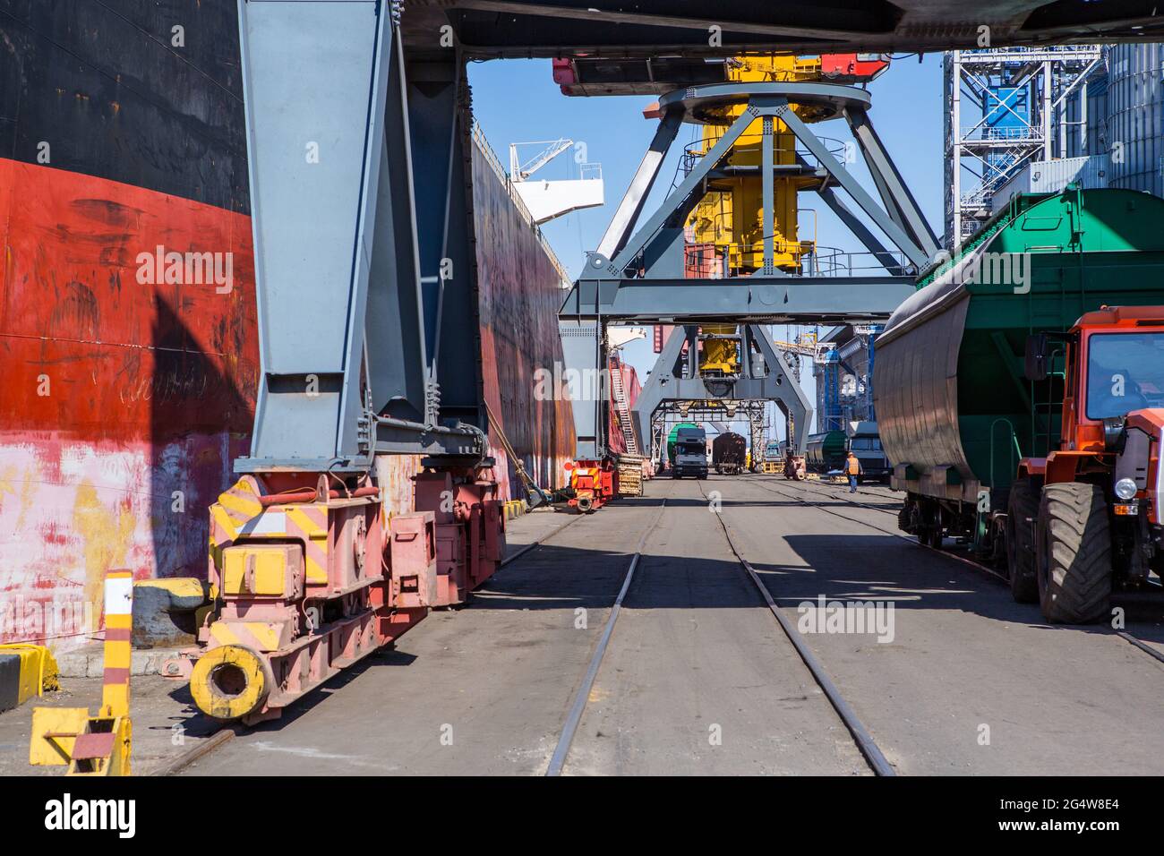 Panamax bulk carrier loaded with wheat. Ship at grain terminal. Port ...