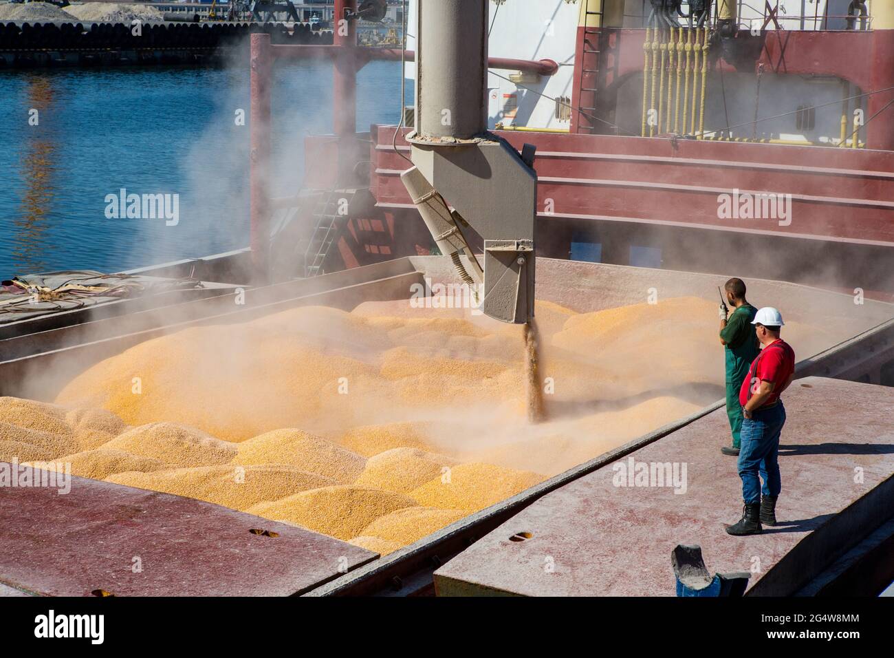 Grain ship hi-res stock photography and images - Alamy