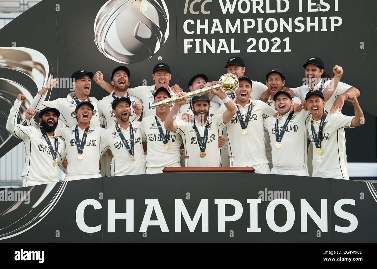 The icc test championship trophy hi-res stock photography and images ...