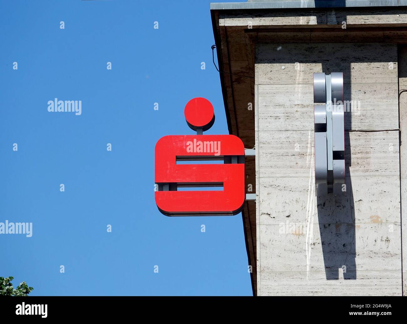 Berlin, Germany. 14th June, 2021. The logo of the Sparkasse on the wall ...