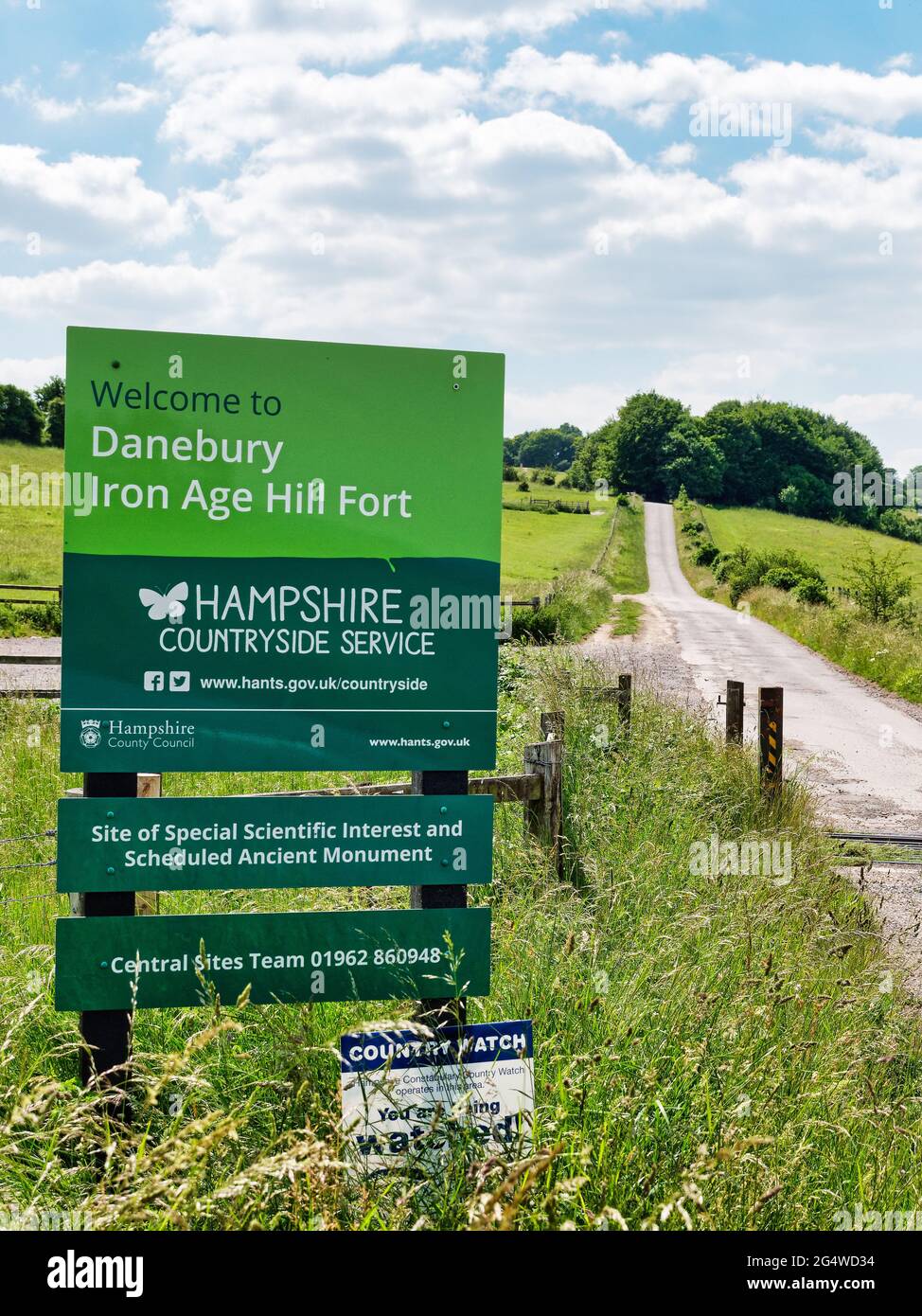 Danebury hi-res stock photography and images - Alamy