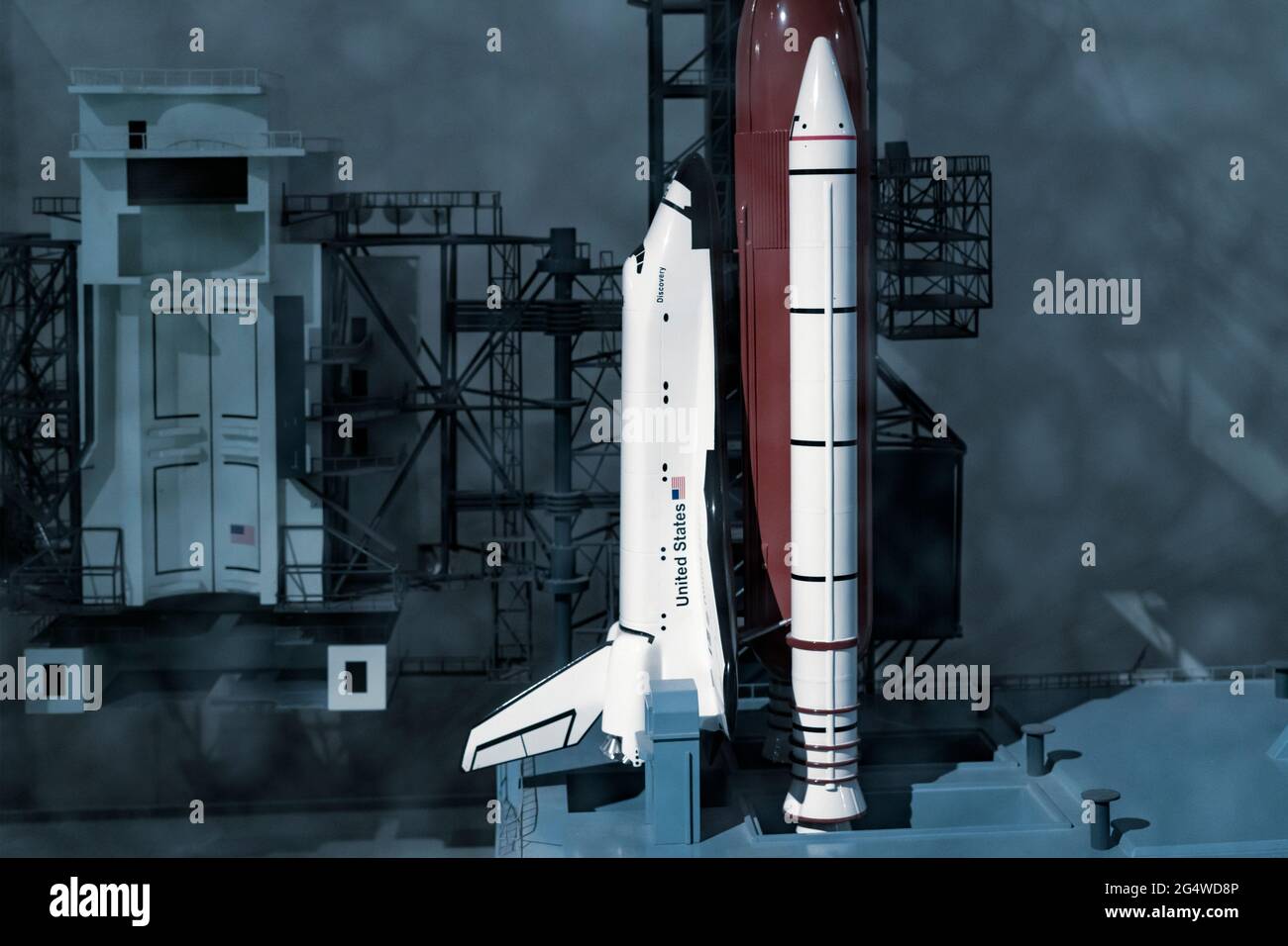 rocket space ship take off from launch complex Stock Photo - Alamy