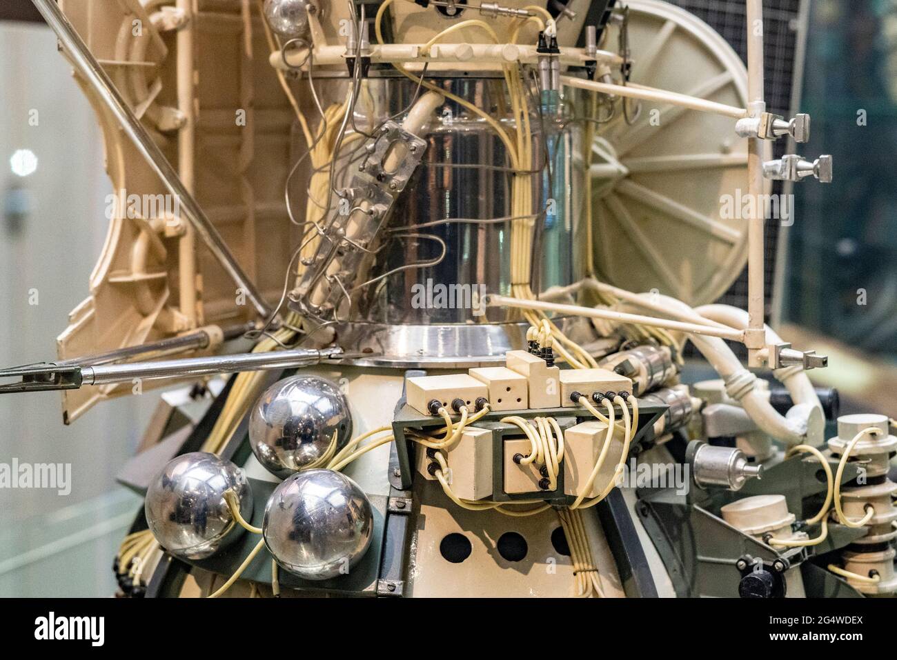 Spacecraft part hi-res stock photography and images - Alamy