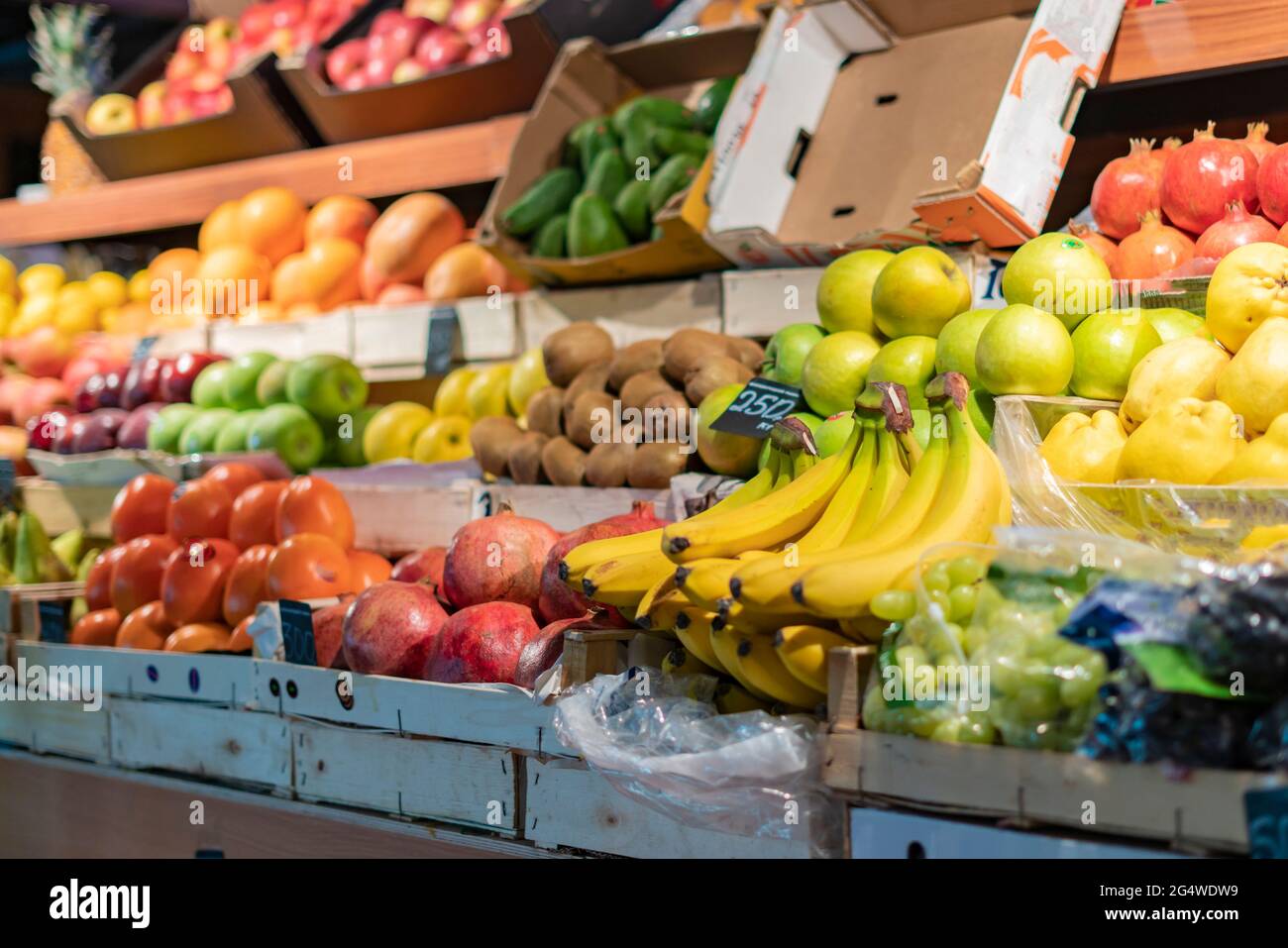 fresh organic fruits on the stall in public market Stock Photo - Alamy