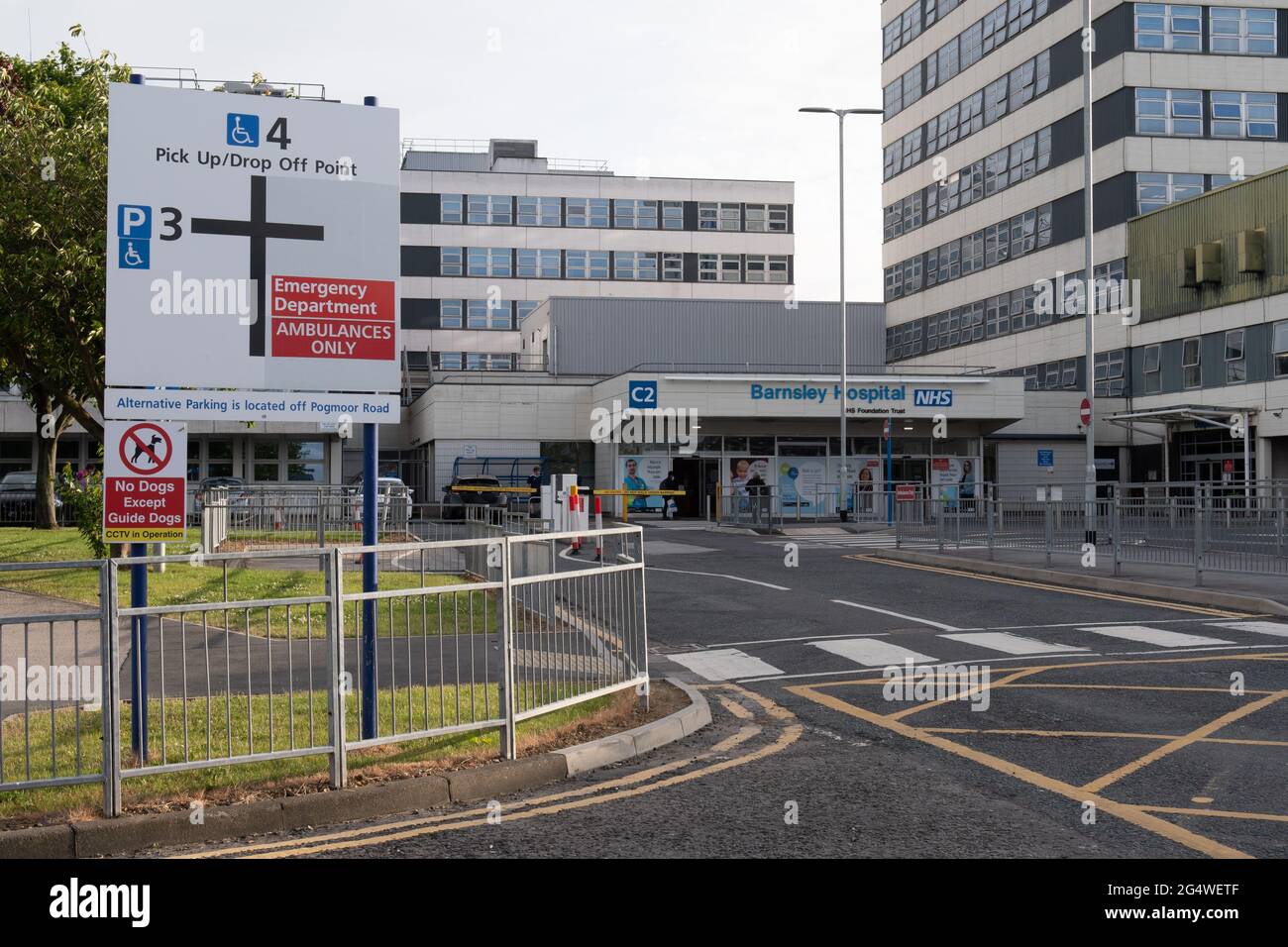 Barnsley NHS Hospital. It declared rare black alert as hundreds of ...