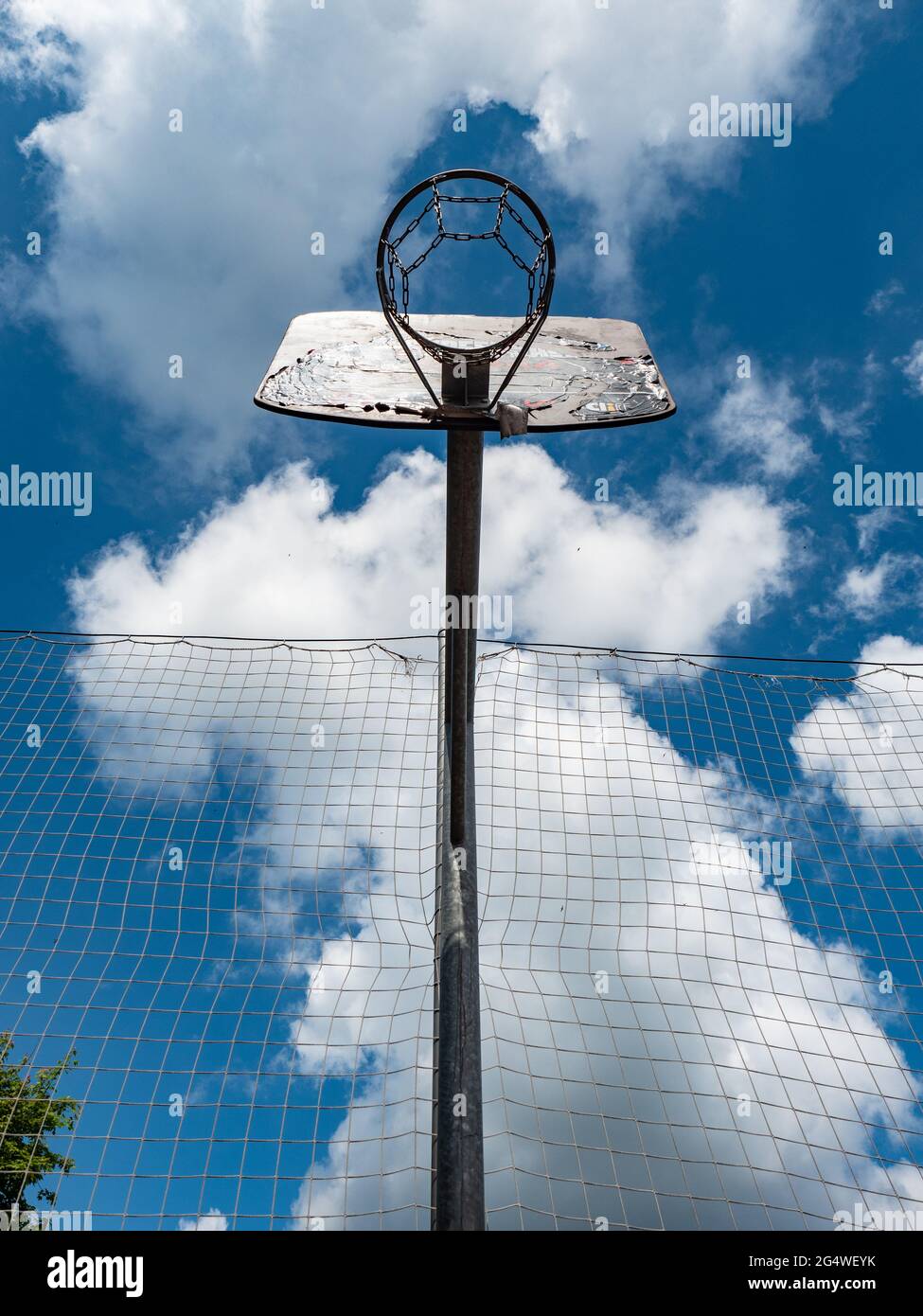 Lightning basketball hi-res stock photography and images - Alamy