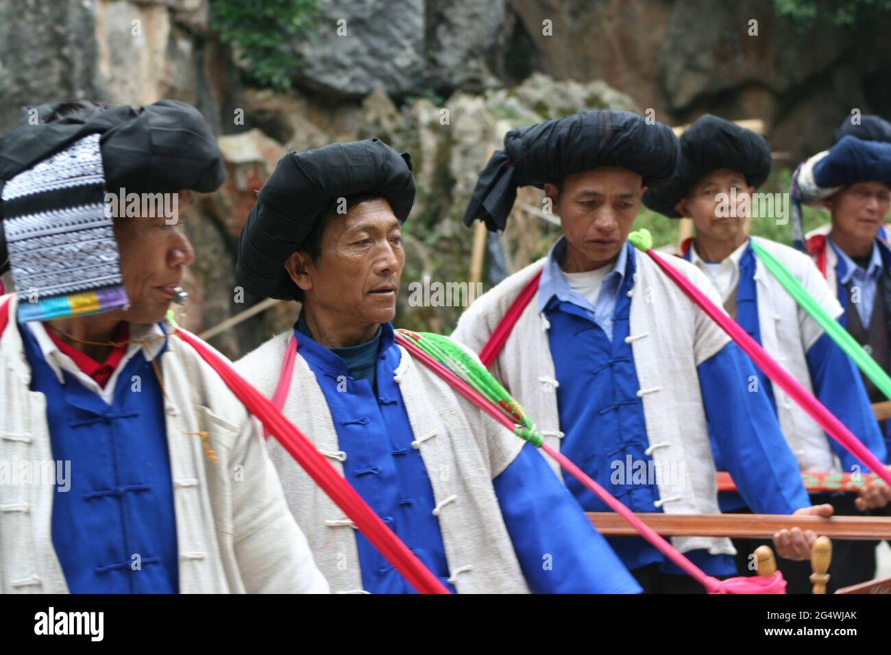 People from the Yi tribe perform for visitors at Stone Forest (Shilin ...