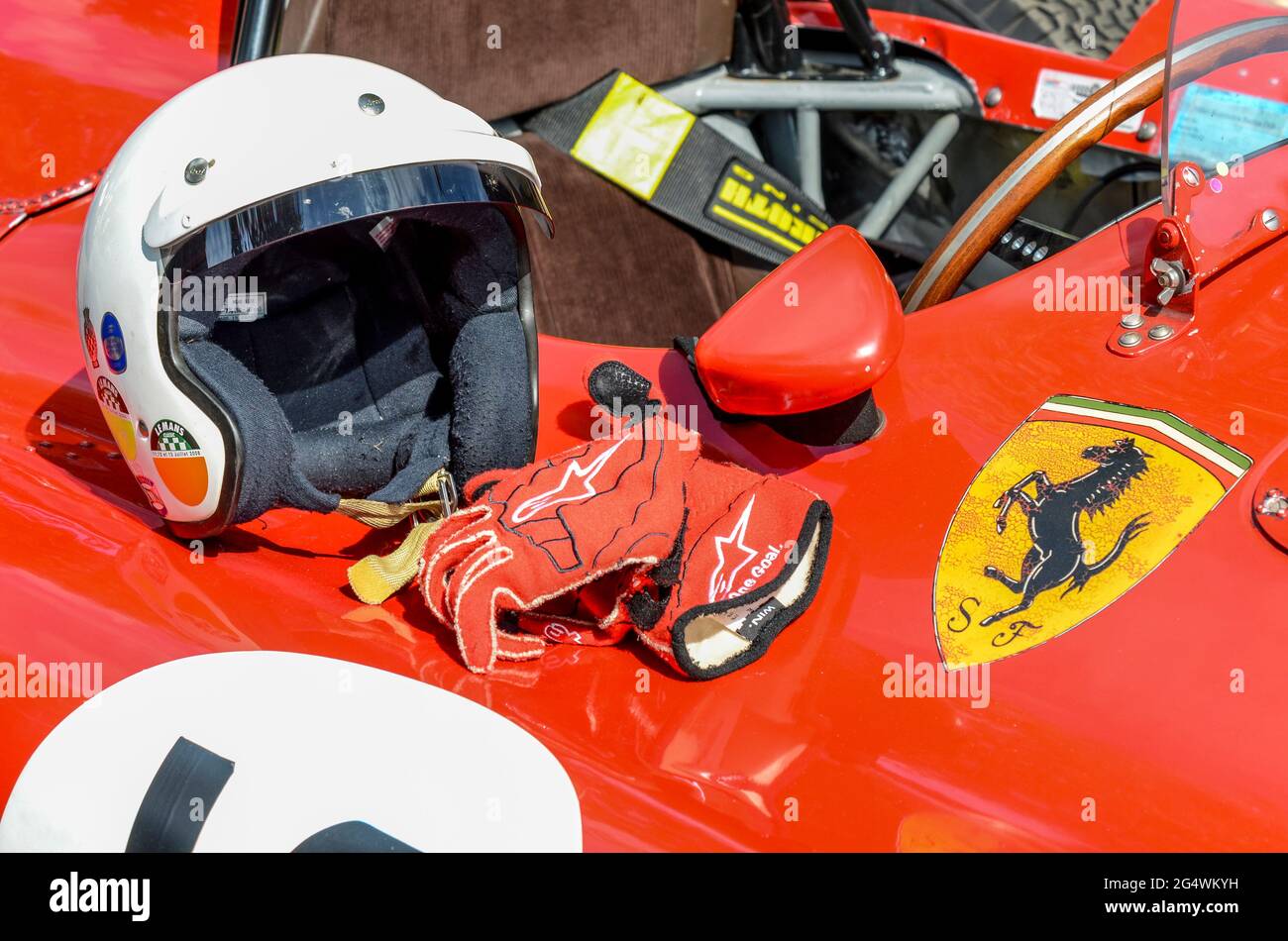 Vintage race car helmet hi-res stock photography and images - Alamy