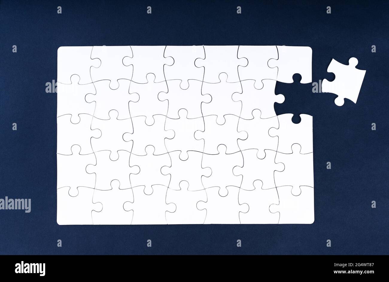 Blank rectangular jigsaw puzzle pattern Stock Photo - Alamy