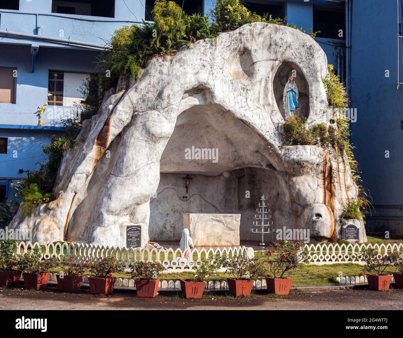 Grotto of the virgin mary hi-res stock photography and images - Alamy