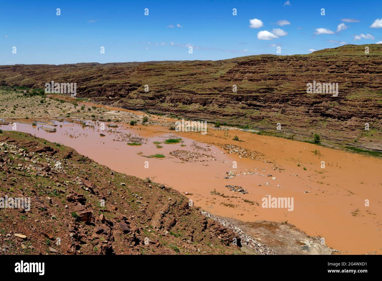 Neckartal-Dam west of Keetmanshoop: Fish River below the dam wall ...