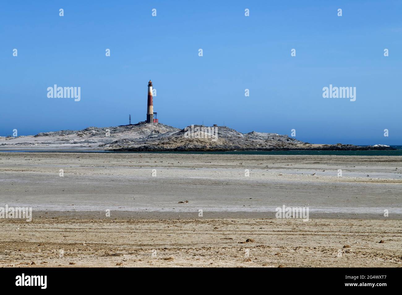 Lüderitz peninsula in the Sperrgebiet National Park: Lighthouse at Diaz ...