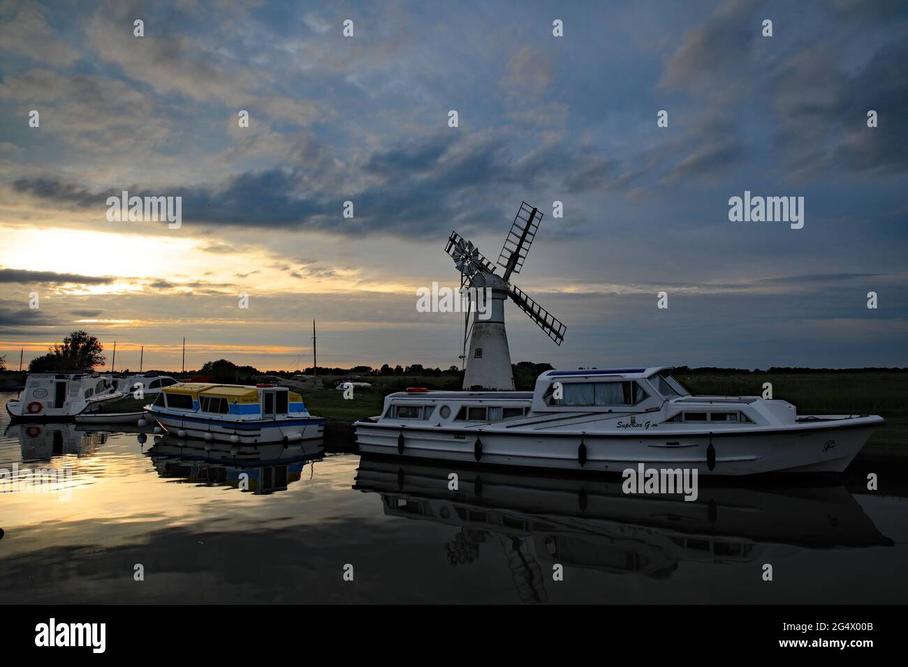 Norfolk windmills hi-res stock photography and images - Alamy