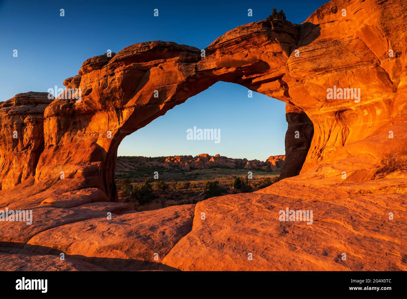Broken arch formation in arches hi-res stock photography and images - Alamy