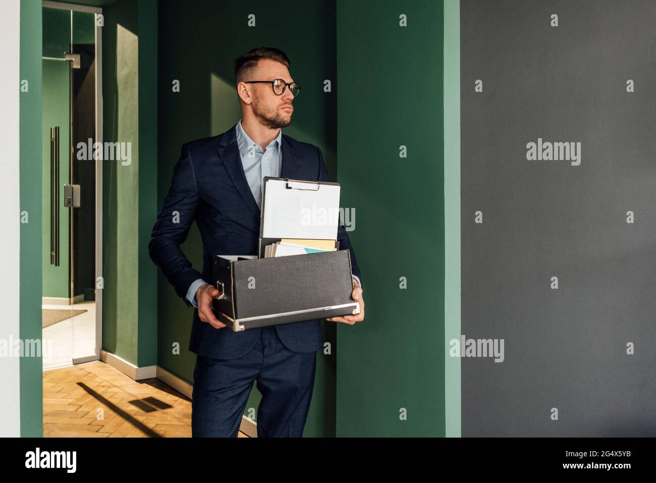 One male office box hi-res stock photography and images - Alamy