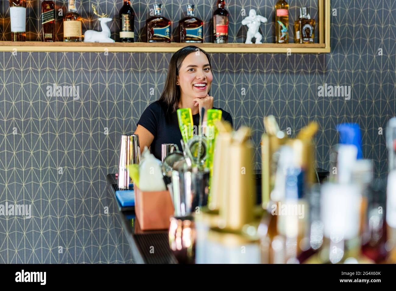 One young woman bar drink hi-res stock photography and images - Alamy