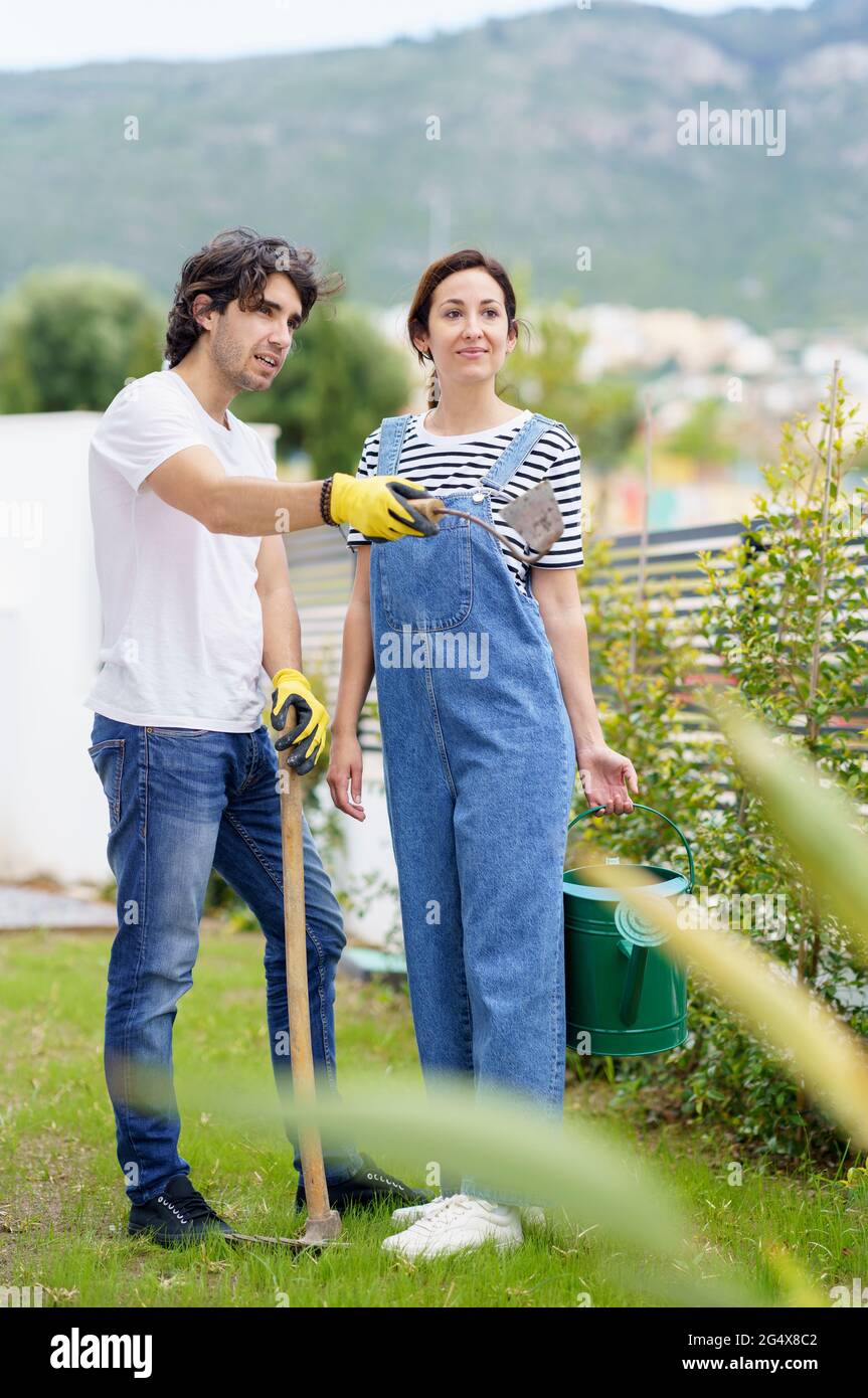 Two men talking in house hi-res stock photography and images - Alamy
