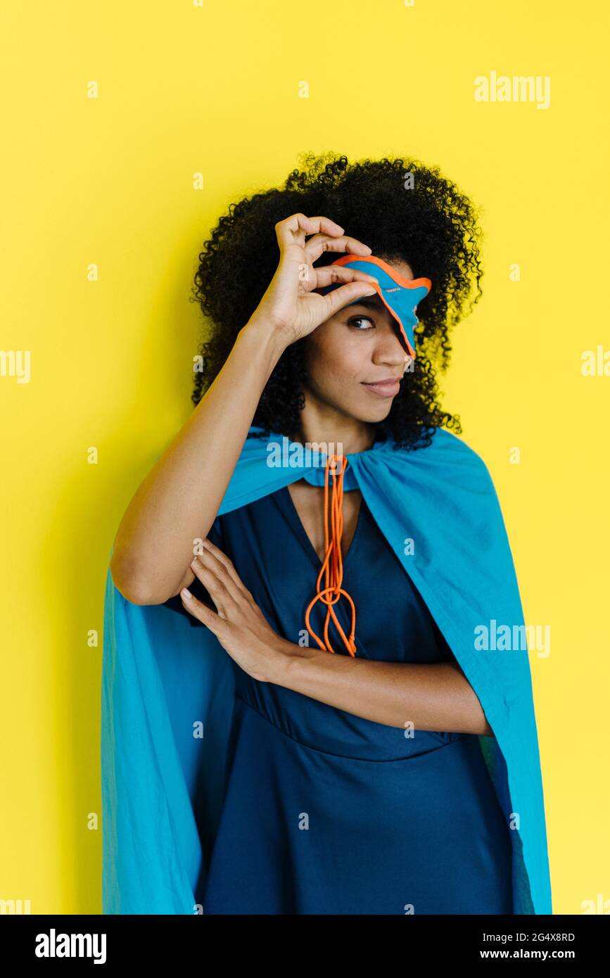 Yellow eye mask hi-res stock photography and images - Alamy