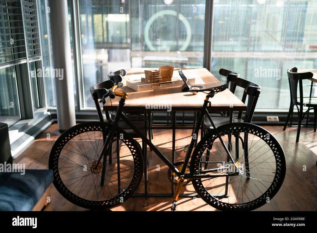 Bicycle table hi-res stock photography and images - Alamy
