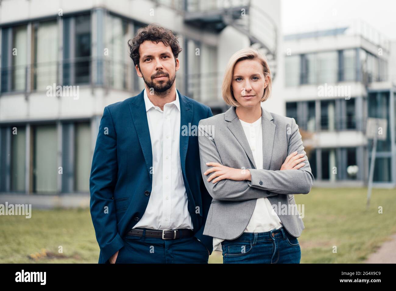 Partners in arms hi-res stock photography and images - Alamy