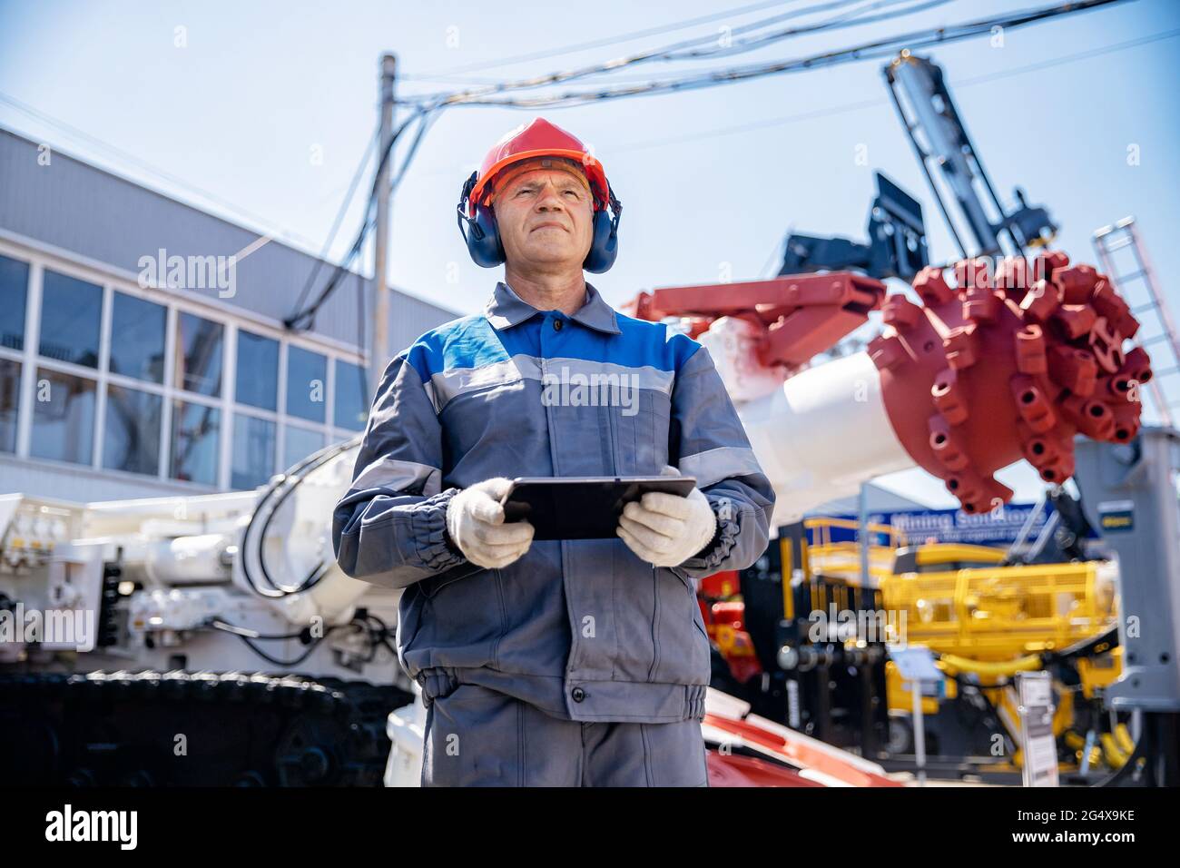 Tunnel boring machine drilling hi-res stock photography and images - Alamy